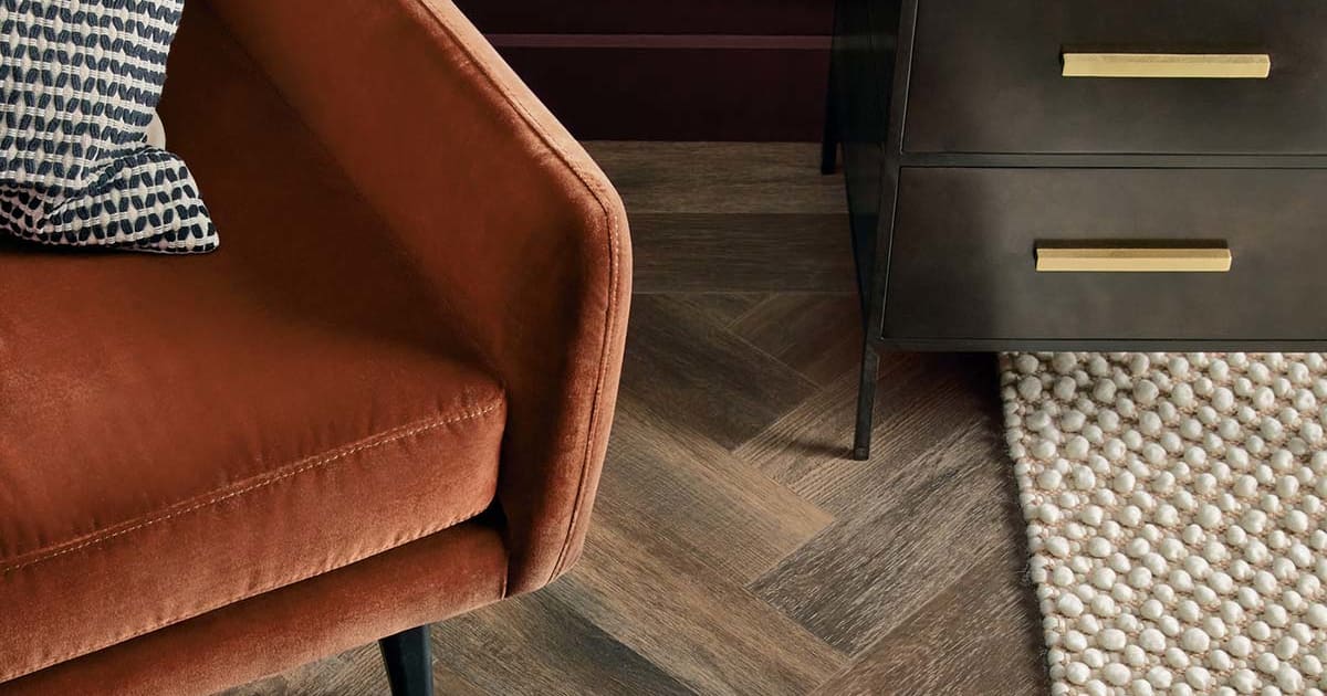 Tay Oak AR0W8900 | Amtico Kommerzielle LVT-Designböden aus der ...