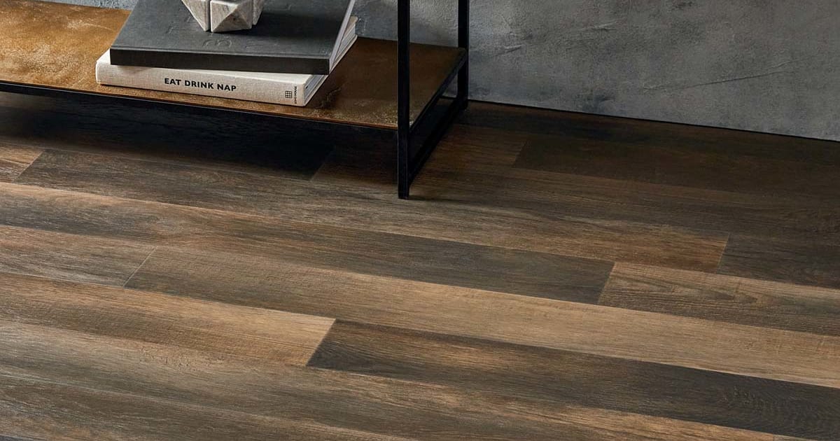 Tay Oak AG0W8900 | Slip resistant LVT flooring from the Amtico ...