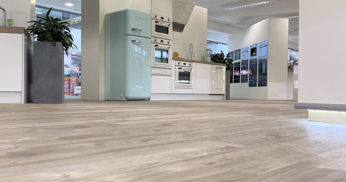 Commercial Flooring Projects: Smeg, Oxfordshire | Amtico - Amtico ...