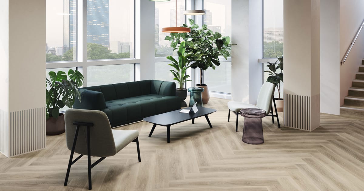 Keel Oak | 0.7mm Commercial Wood LVT Flooring from Amtico