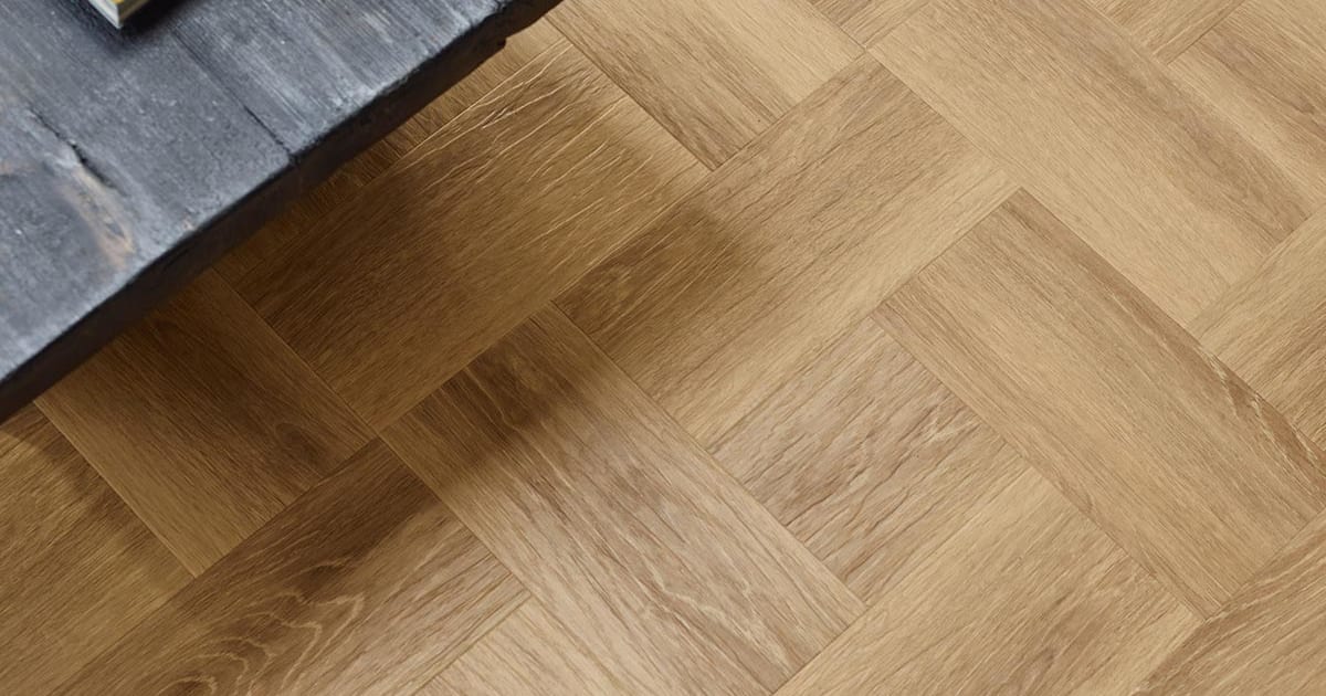 Matlo Oak in Broad Weave | 0.7mm Commercial LVT Flooring from Amtico