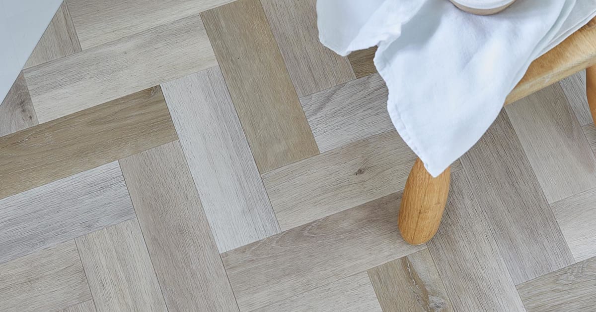 Parquet Small DC634 | Beautiful design floors in Amtico Signature LVT ...