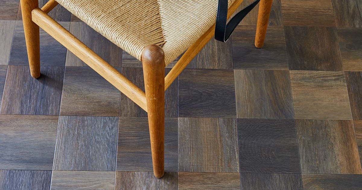 Check DC630 | Beautiful design floors in Amtico Signature LVT for your home