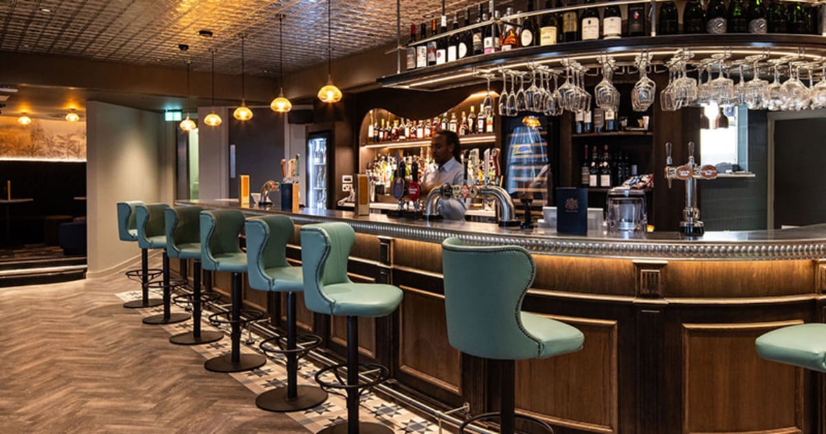 Project: The Mulcaster & 1823 Grill, Jersey | Amtico Commercial
