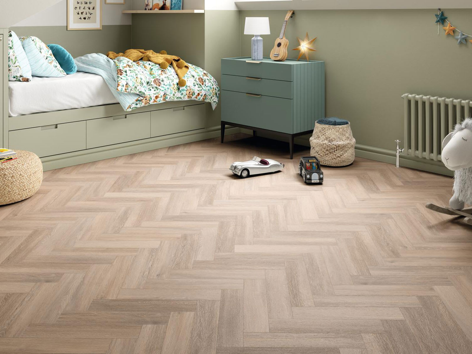 Powdered Oak in Large Parquet: Amtico LVT Design flooring