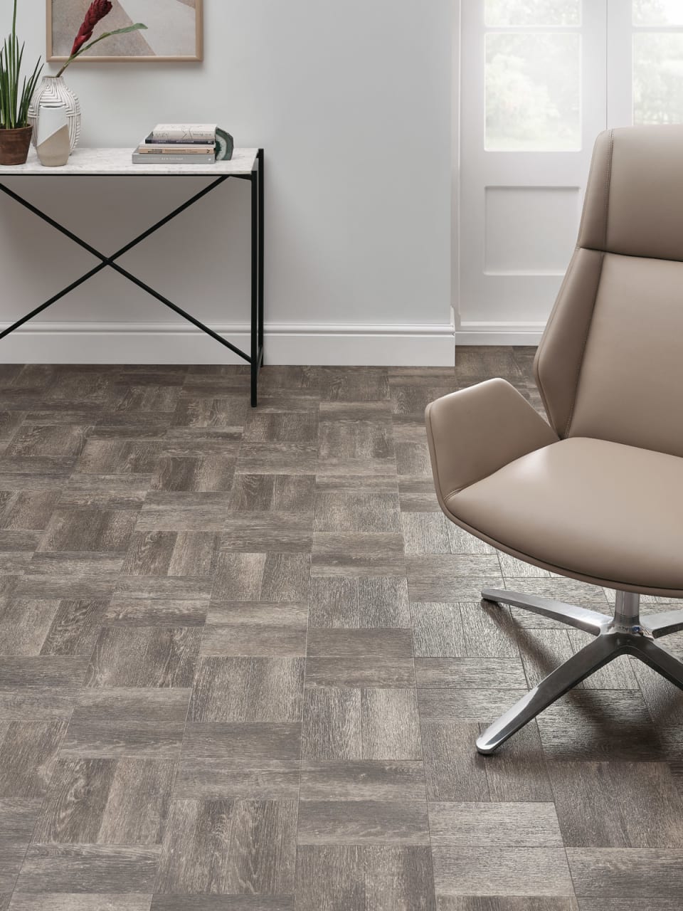 Aspen Oak: Beautifully designed LVT flooring from the Amtico Signature ...