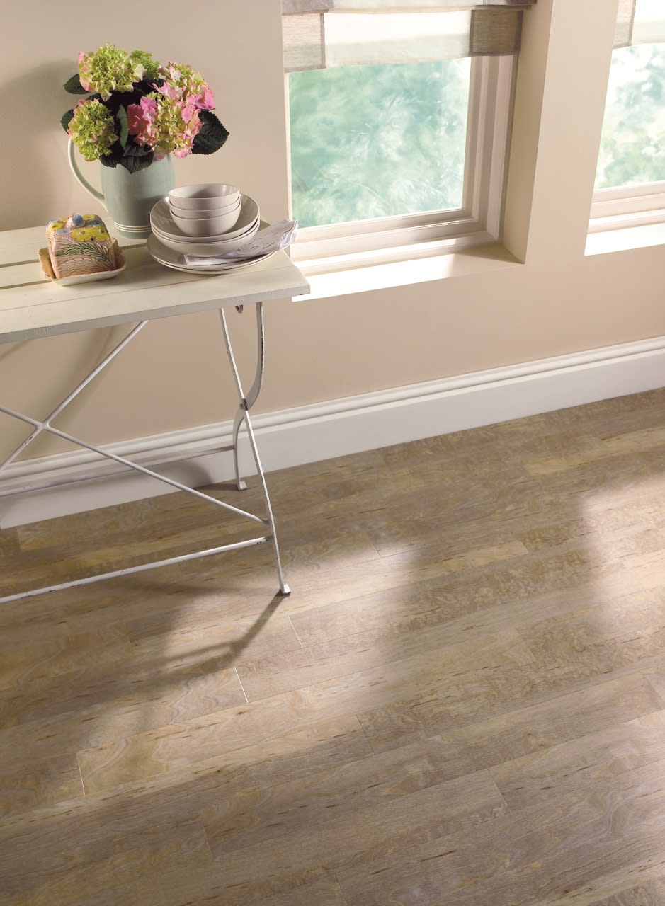 Bleached Elm: Beautifully designed LVT flooring from the Amtico Spacia ...