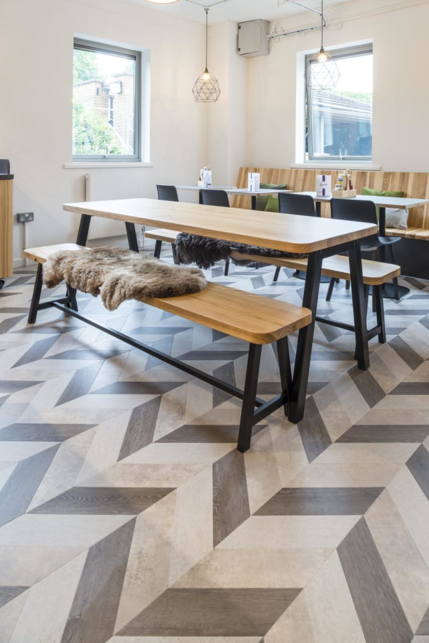 Chateau Oak AR0W7980 | Amtico Commercial LVT Flooring from the ...