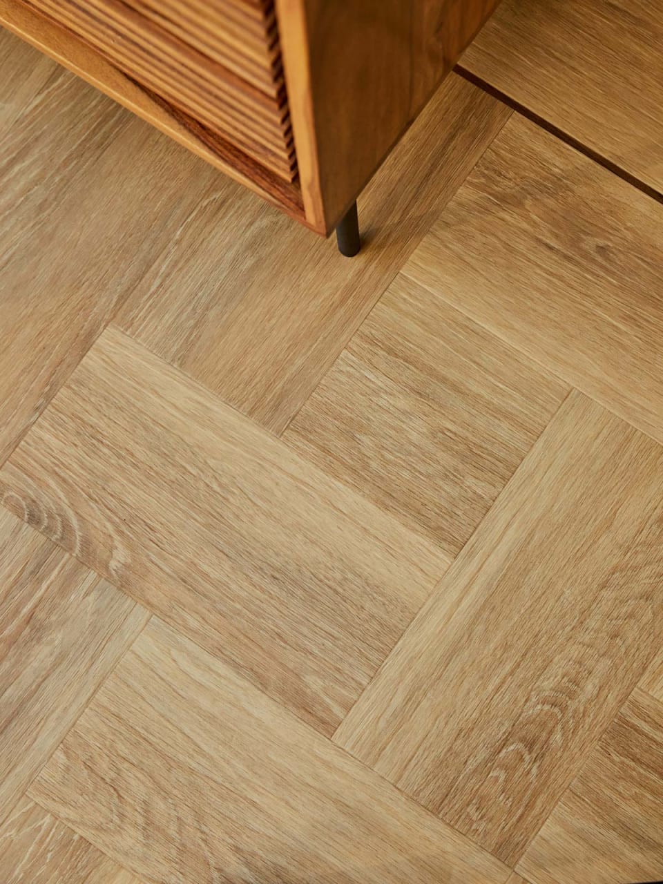 Matlo Oak | FS7W6130 | LVT Design flooring from the Amtico Form Collection