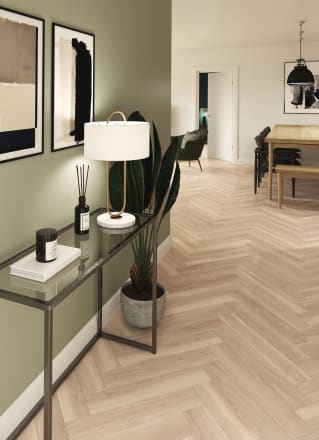 Hushed Oak in Parquet CP04 | Click vinyl flooring from Amtico