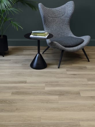 Keel Oak | FS7W6110 | LVT Design flooring from the Amtico Form Collection