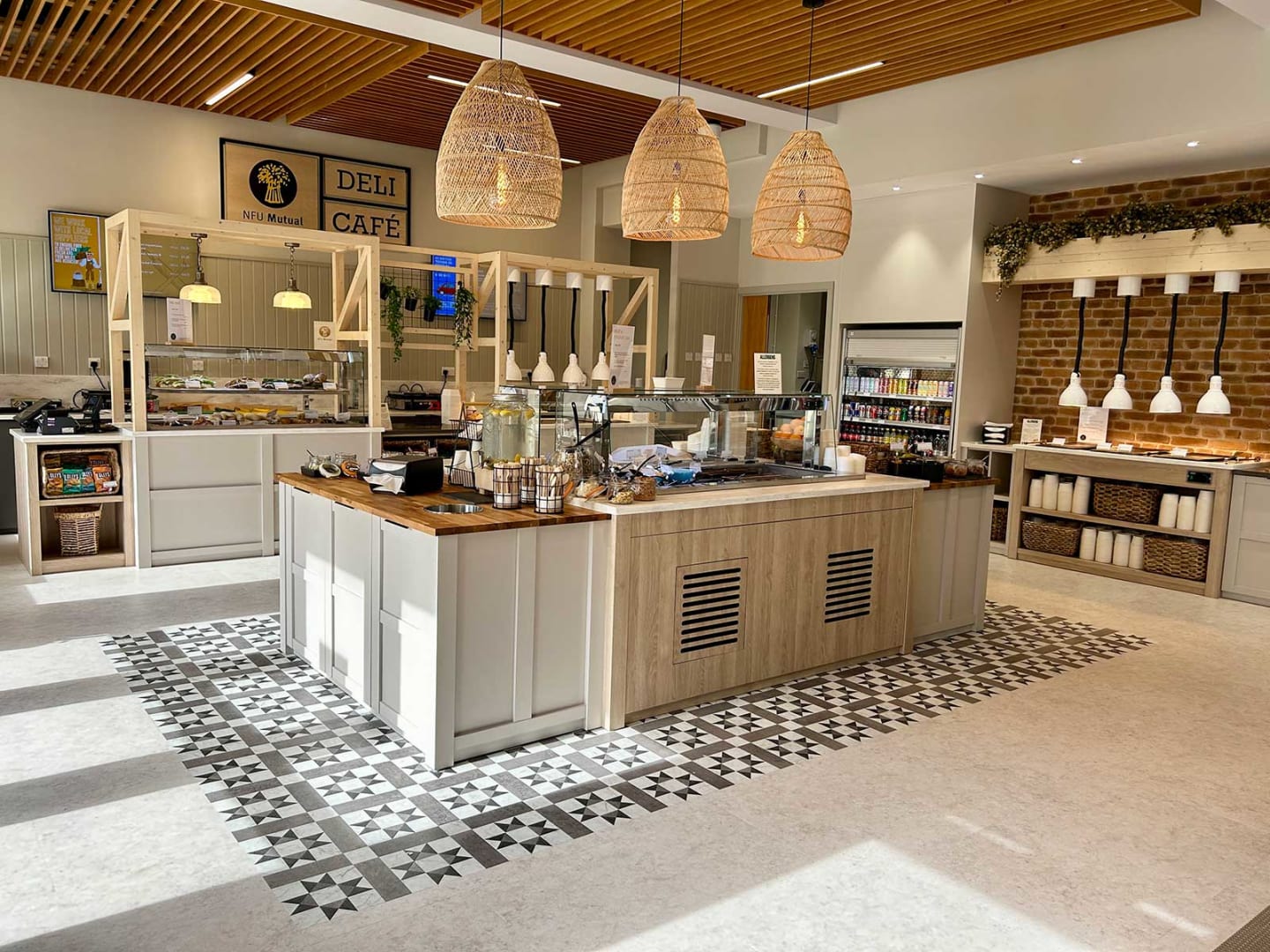 Project: NFU Mutual, Tiddington | Amtico Commercial