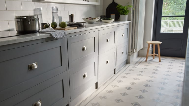 Amtico Stripping, Motifs and Borders | Personalise your Amtico floor